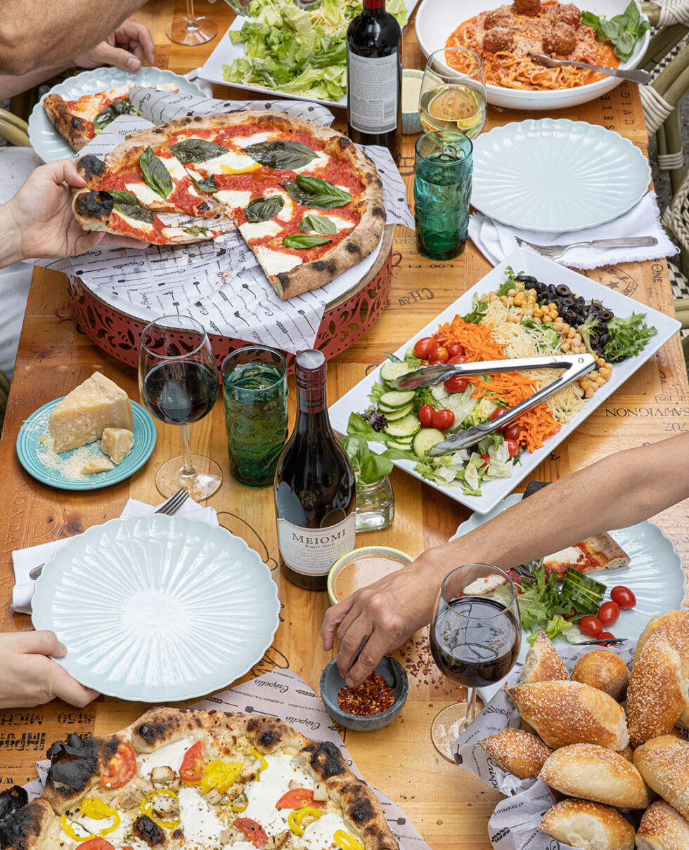 Catering | Crispelli's Bakery and Pizzeria